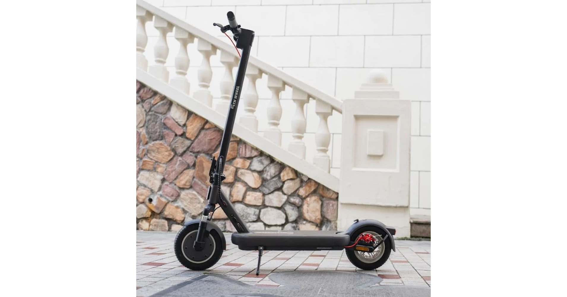 Whoosh ES14 elektromos roller – 48V, 7,5Ah | városi lendület
